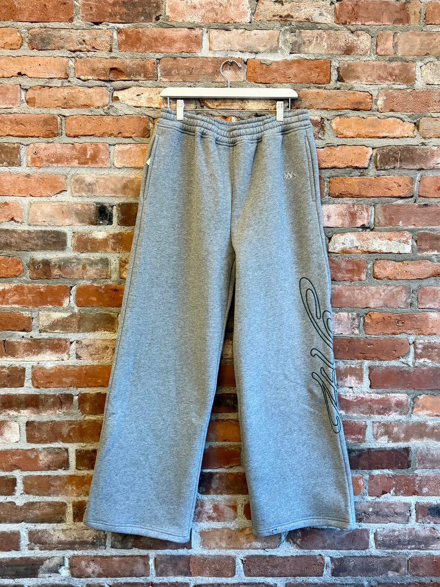 Signature Wide Pant Medium Heather/Forest – Complex Clothing Inc.